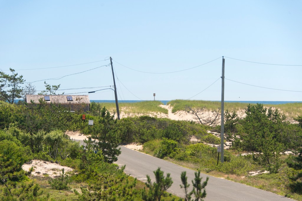 Napeague Funk? Musician Mark Ronson Sells His Oceanview Beach House ...