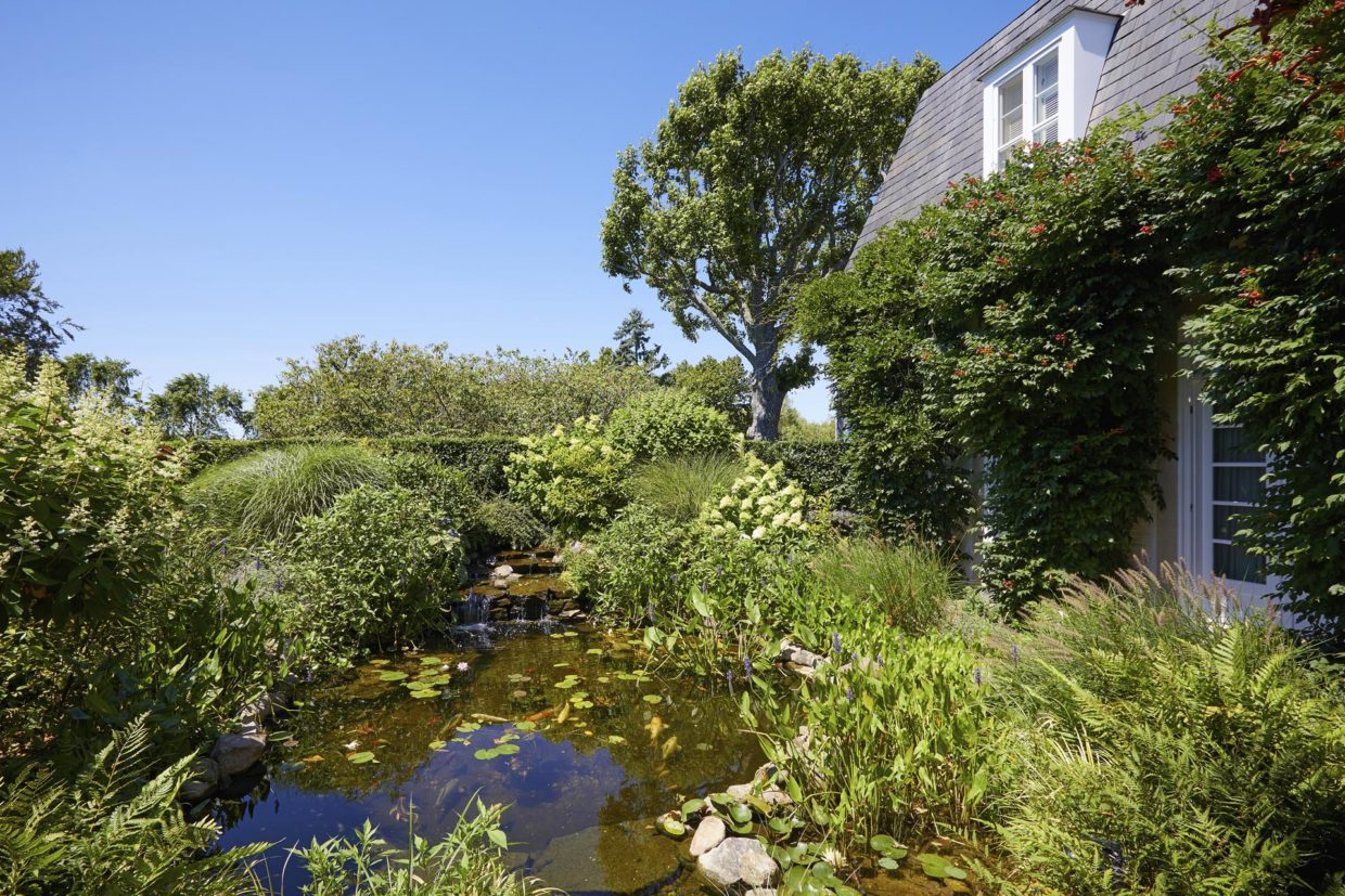 $175 Million Listing in the Hamptons Is Actually Worth the Asking Price ...