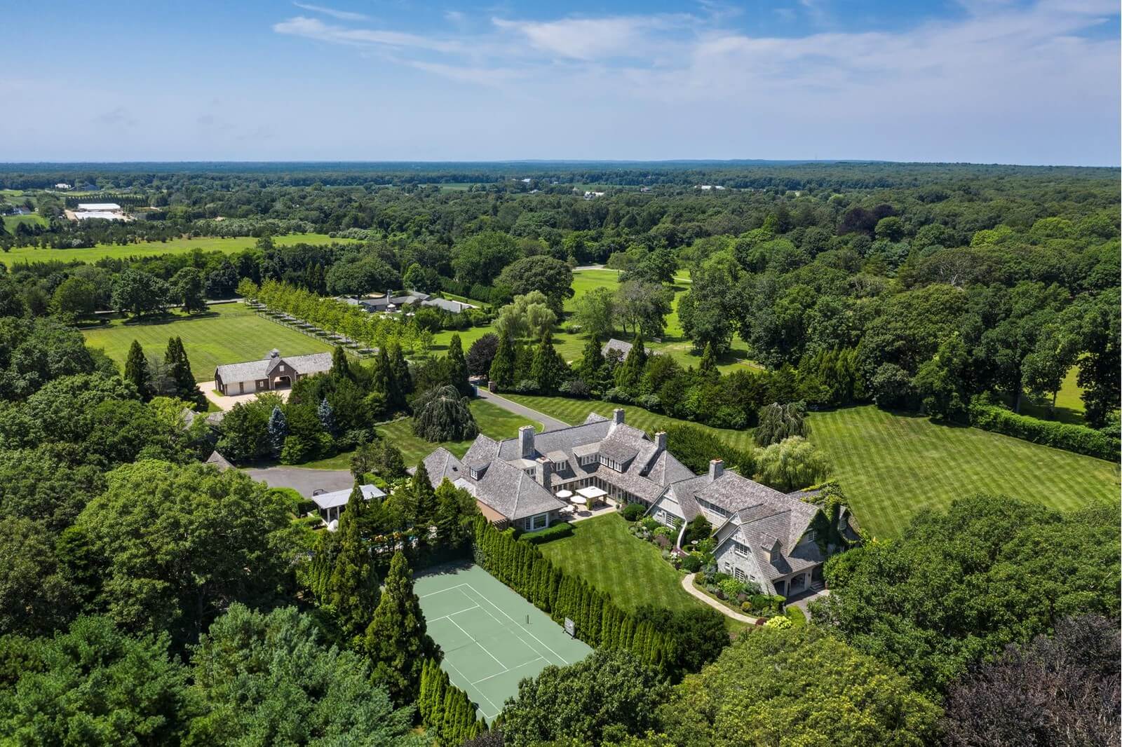Two Ways to Potentially Create an Equestrian Compound in East Hampton ...