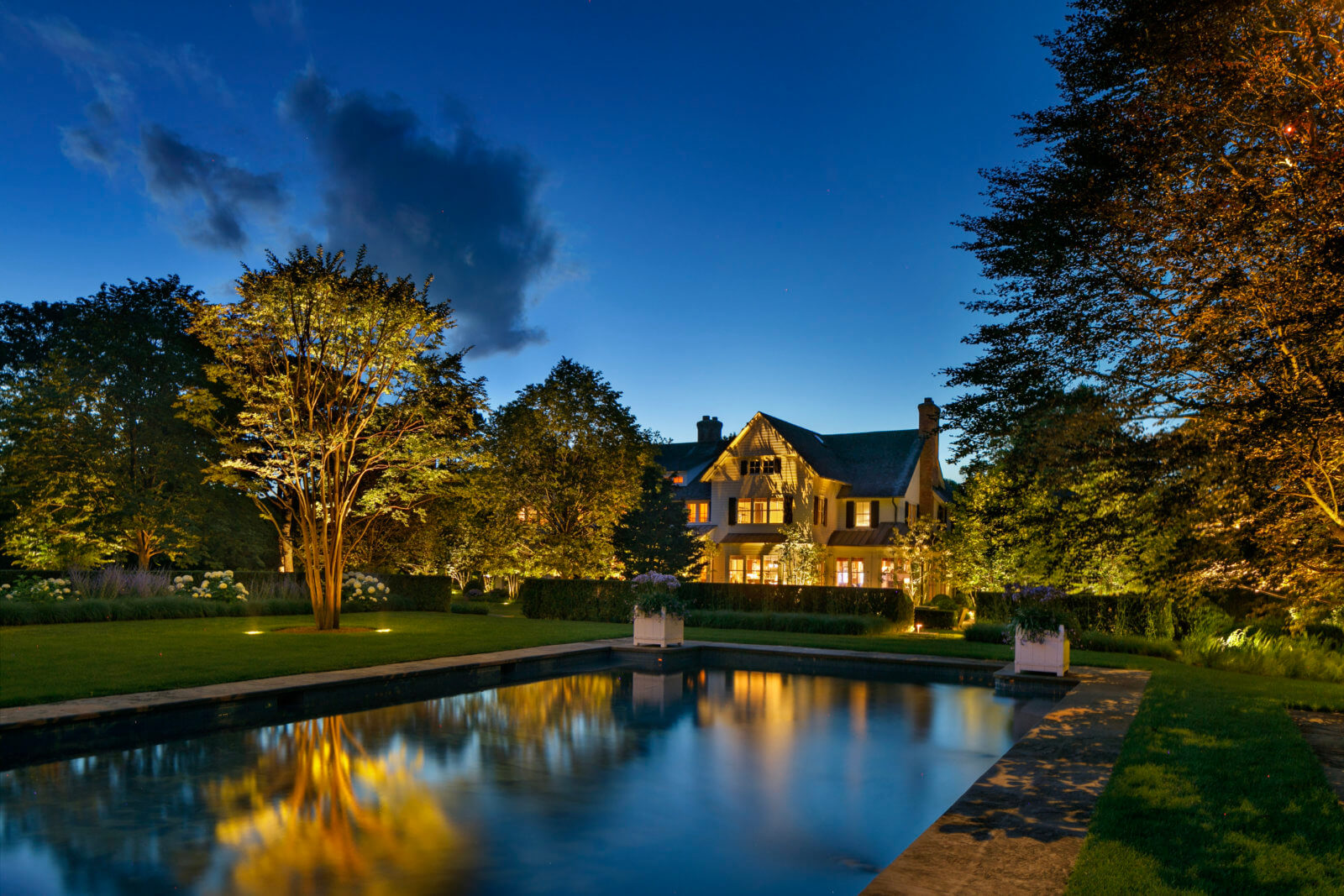 No Hedging on Hedges in the Hamptons | Behind The Hedges