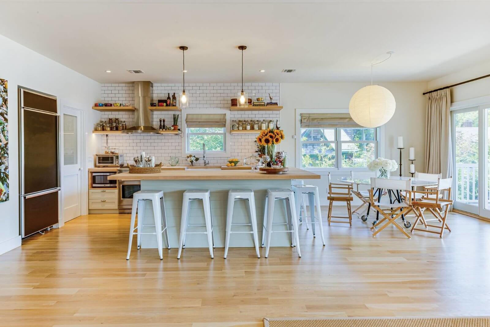 ‘Bert Greene’ House in Heart of Amagansett Lists for $4.75 Million ...