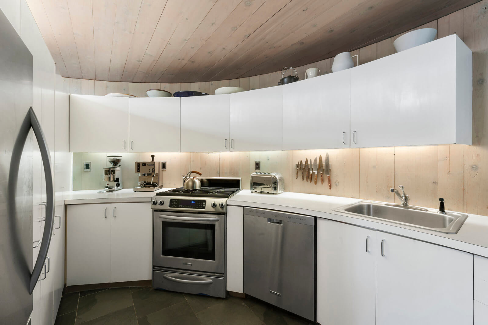 Charles Gwathmey’s Sedacca House Hits the Market | Behind The Hedges