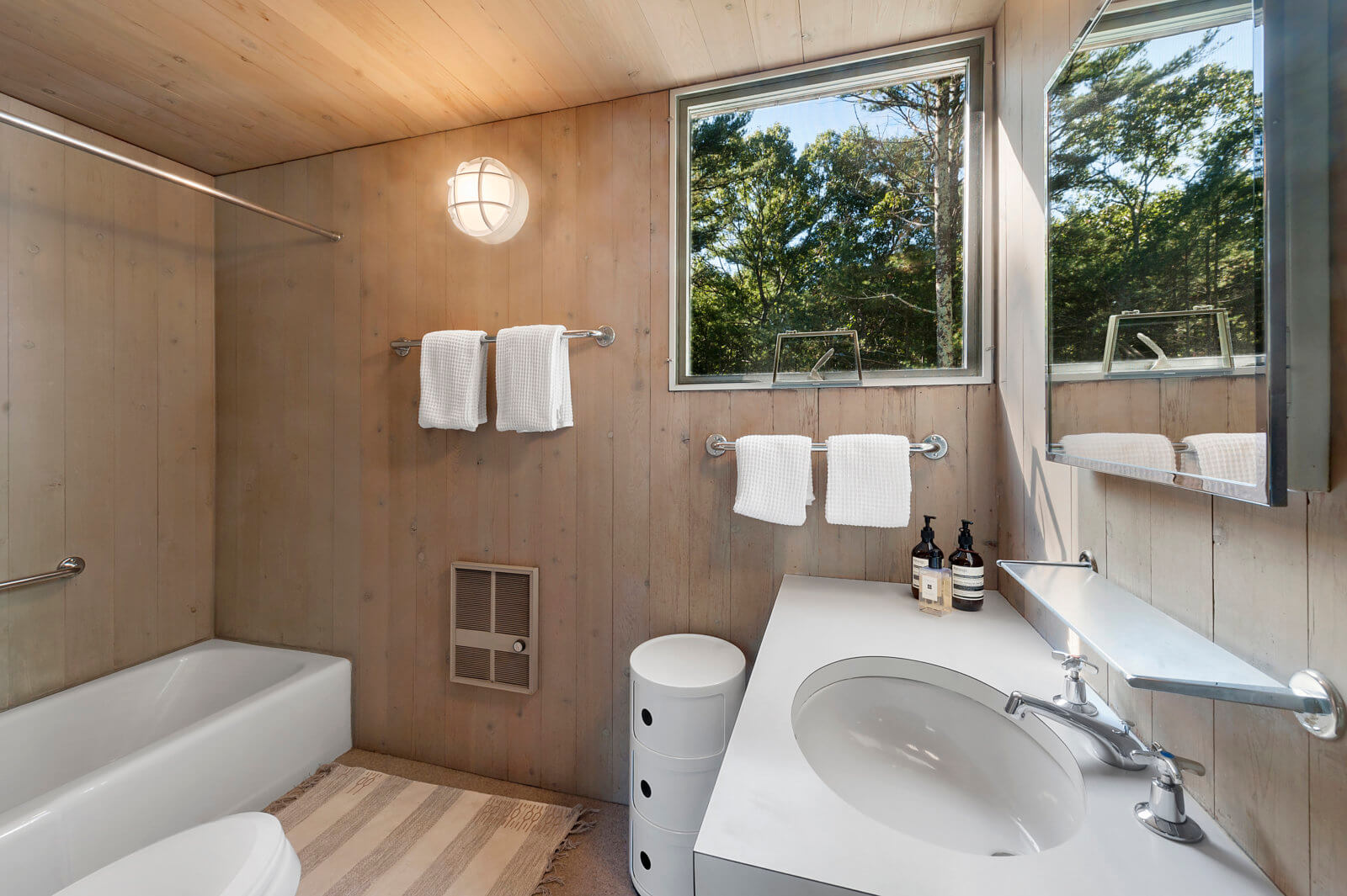 Charles Gwathmey’s Sedacca House Hits the Market | Behind The Hedges