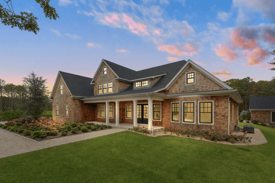 SERHANT Building Up Hamptons Team