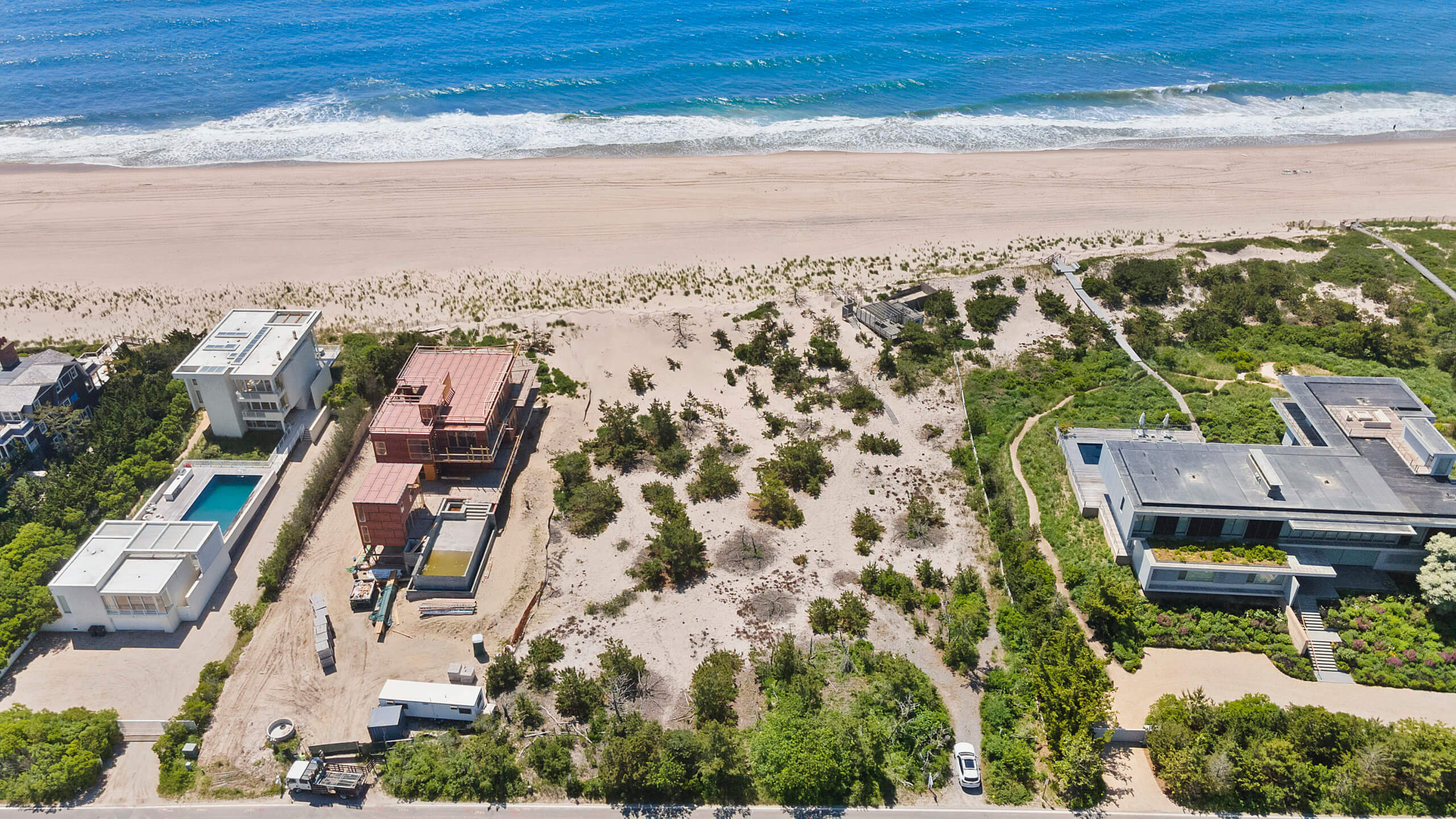 Hamptons Oceanfront Land Commands ‘Respectable Price’