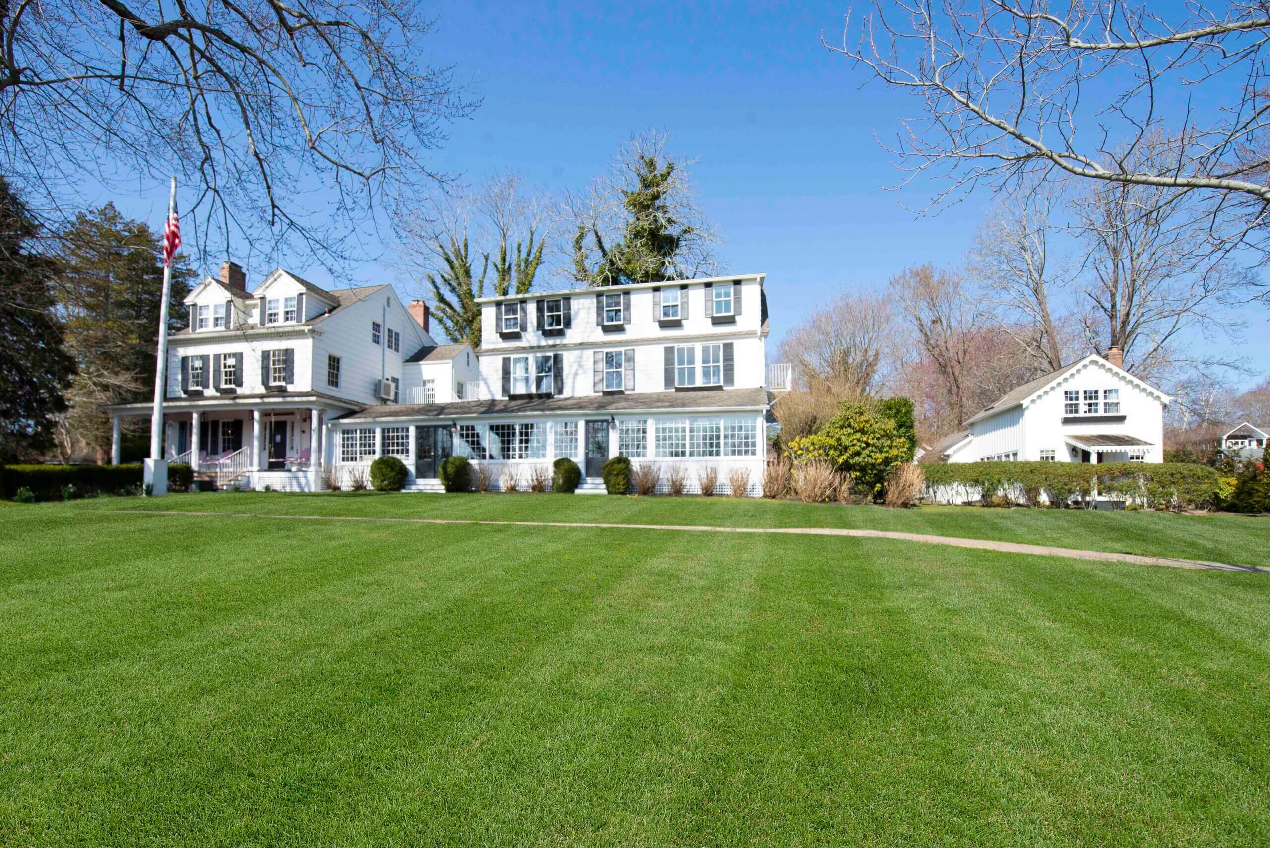 Famed East Hampton Hotel and Restaurant Has Been Sold