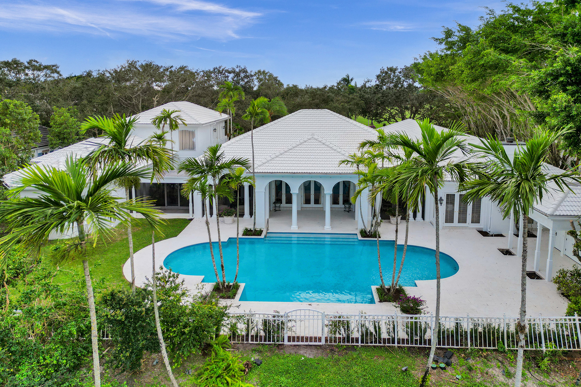 Wellington Home Also Sells at Sotheby’s Auction