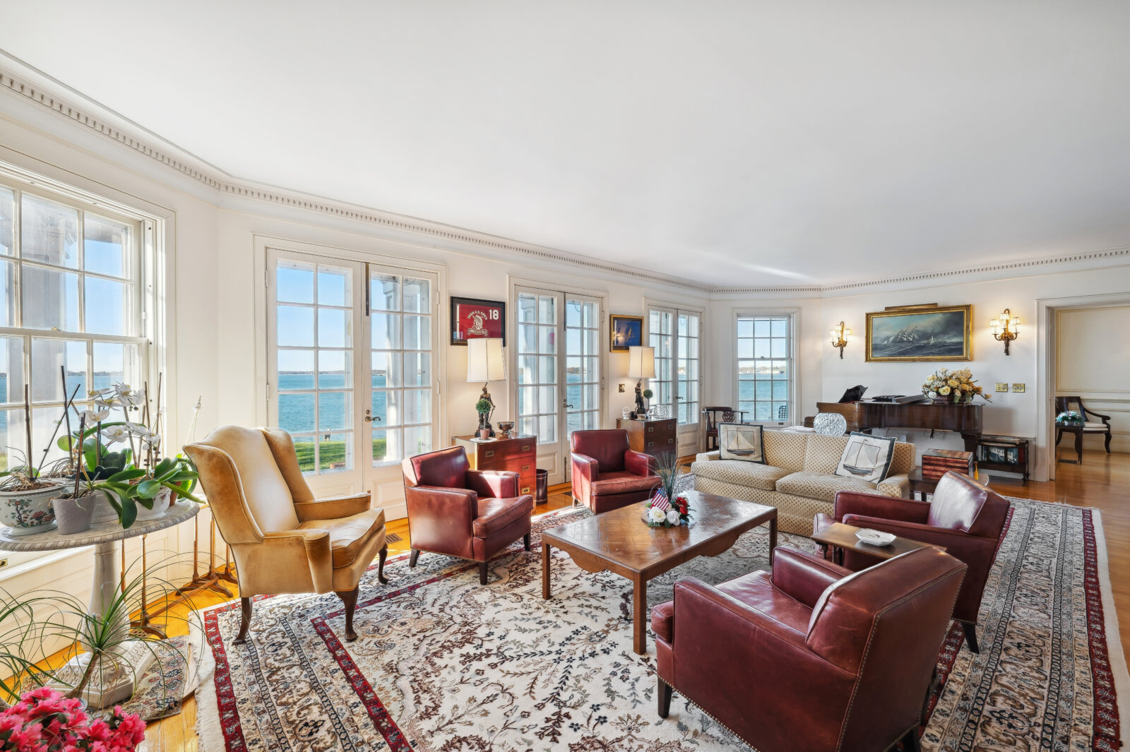 Classic Grand Colonial Home on the Shelter Island Waterfront