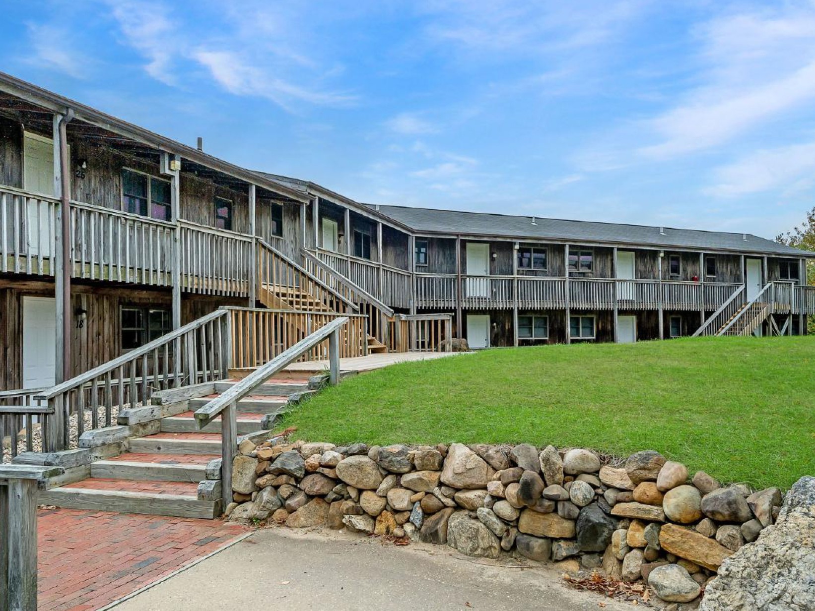 Former Quail Ridge Motel in Southampton Sells for $10.6M